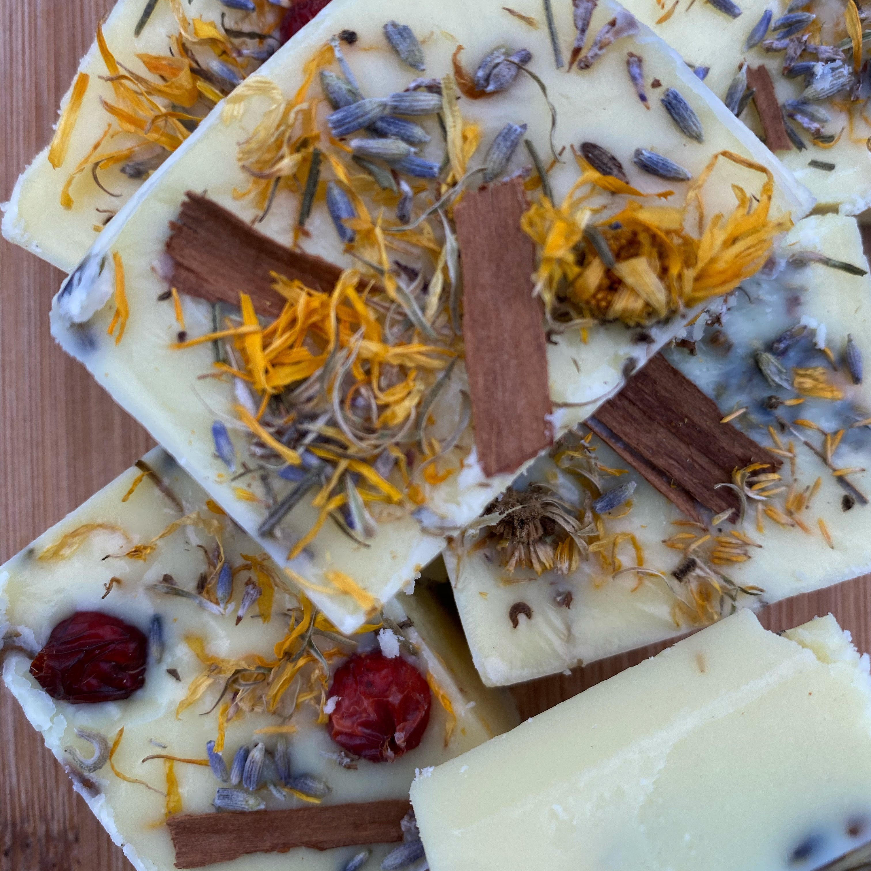 DIY Autumn Crafts, Fall Wax Melts – The Wild Apothecary
