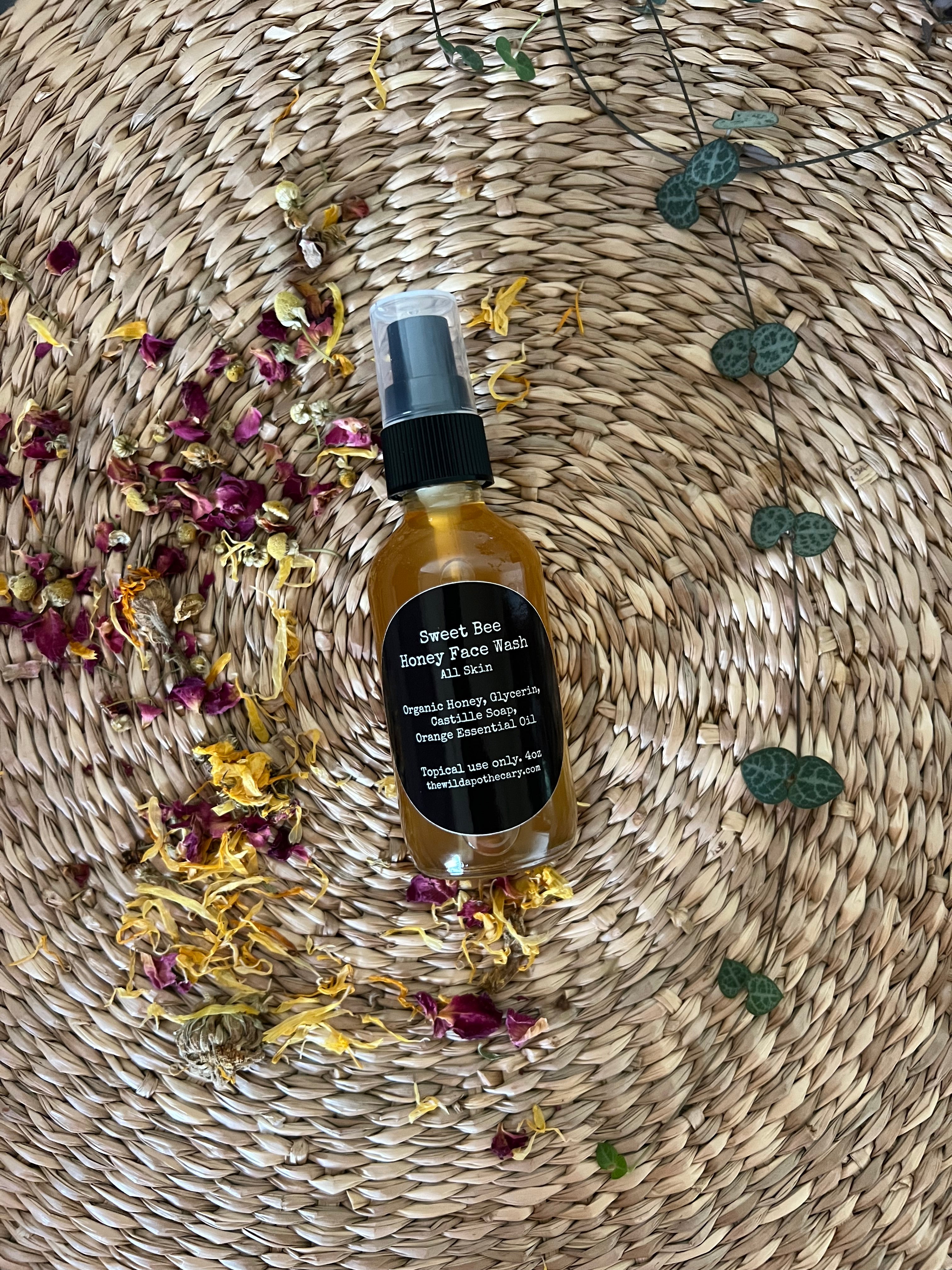 Sweet Bee Honey Face Wash | All Skin Types – The Wild Apothecary